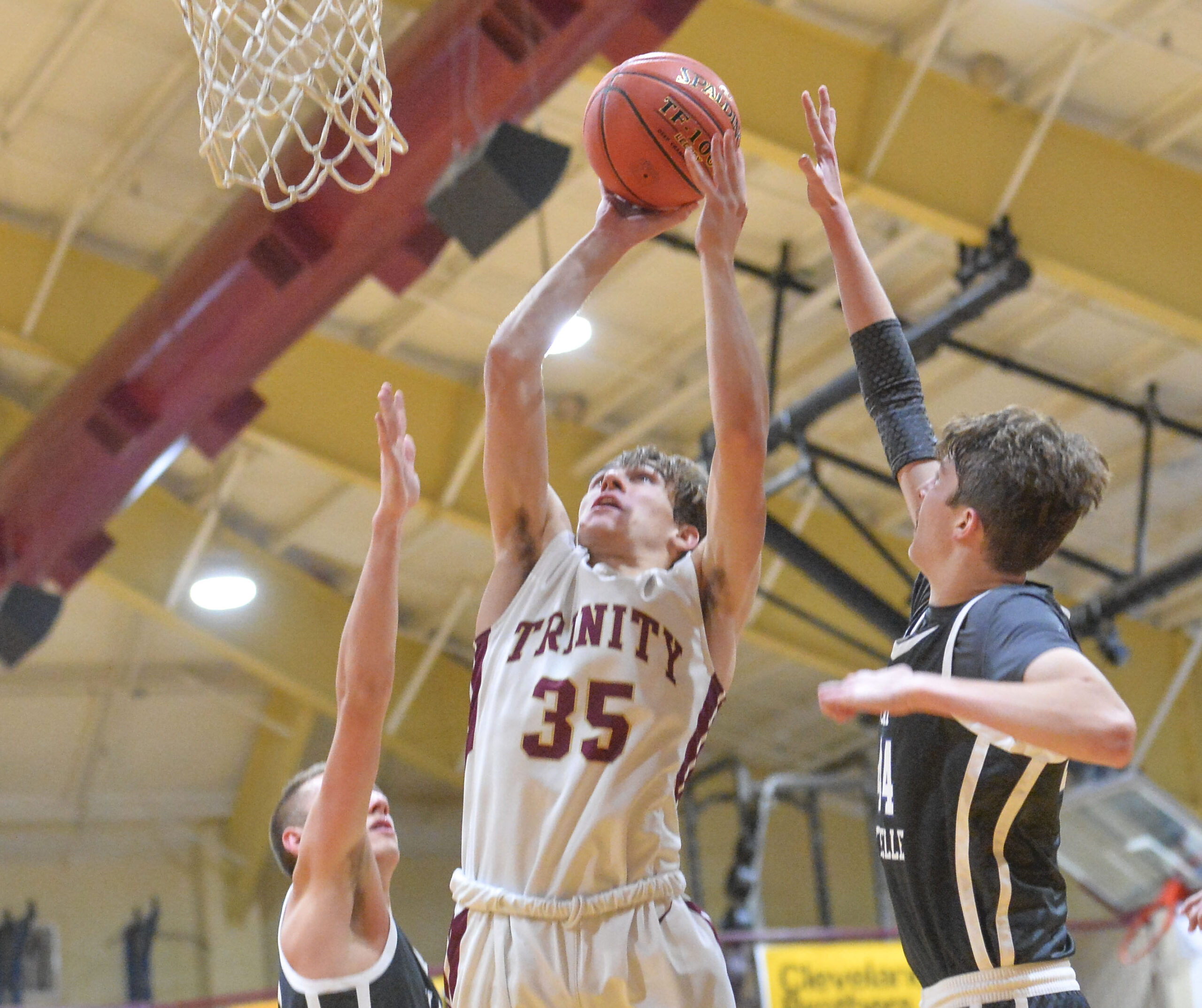 Carter Anderson scores 31, as Trinity ends Clay-Battelle's unbeaten ...