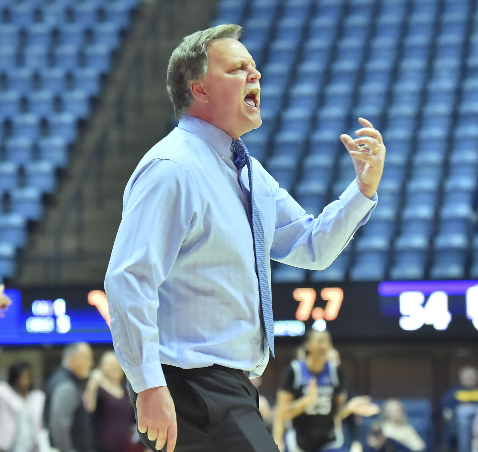 Carey picks up 700th win as West Virginia defeats LSU 62-42 - The ...
