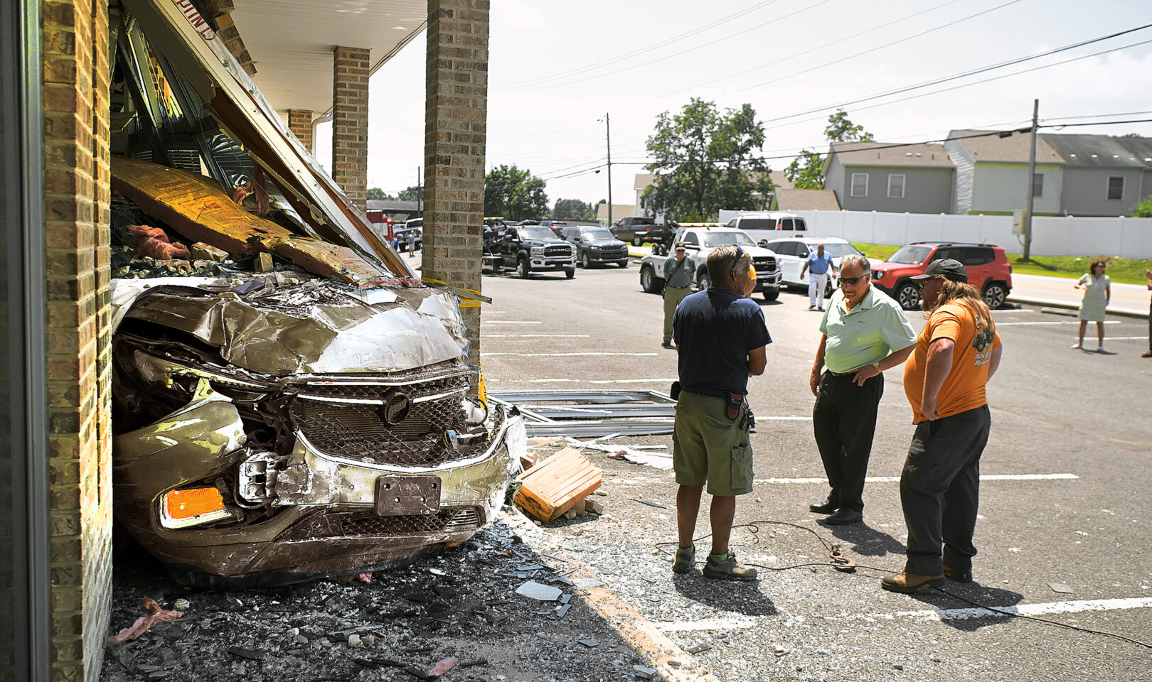 Vehicle smashes through multiple Pinecrest Plaza storefronts - The ...