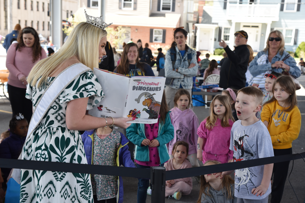 StoryFest: Stories come to life in a fairytale forest - The Dominion Post